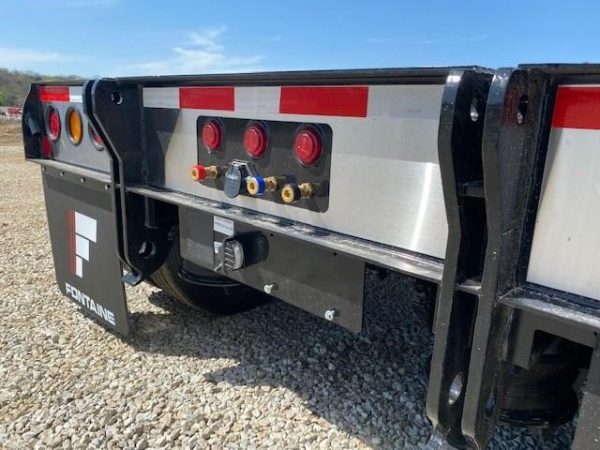 2024 FONTAINE LXT 40 TON DOUBLE DROP EXTENDABLE - Reno's Trailer Sales