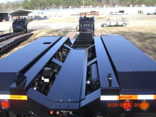 2026 FONTAINE load bearing wheel covers - Reno's Trailer Sales